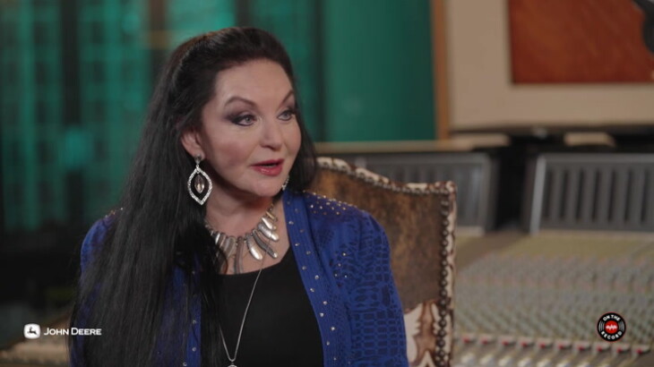 On the Record | Crystal Gayle credits the famous Wilburn Brothers for ...