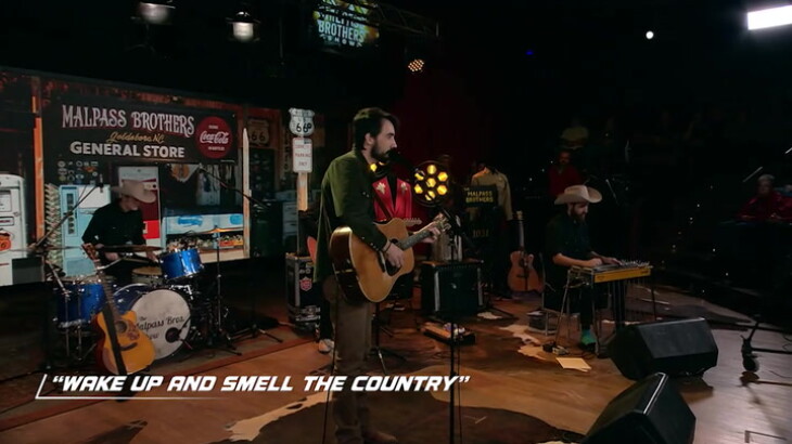 WATCH: Mo Pitney Performs His Latest Hit "Wake Up And Smell The Country ...